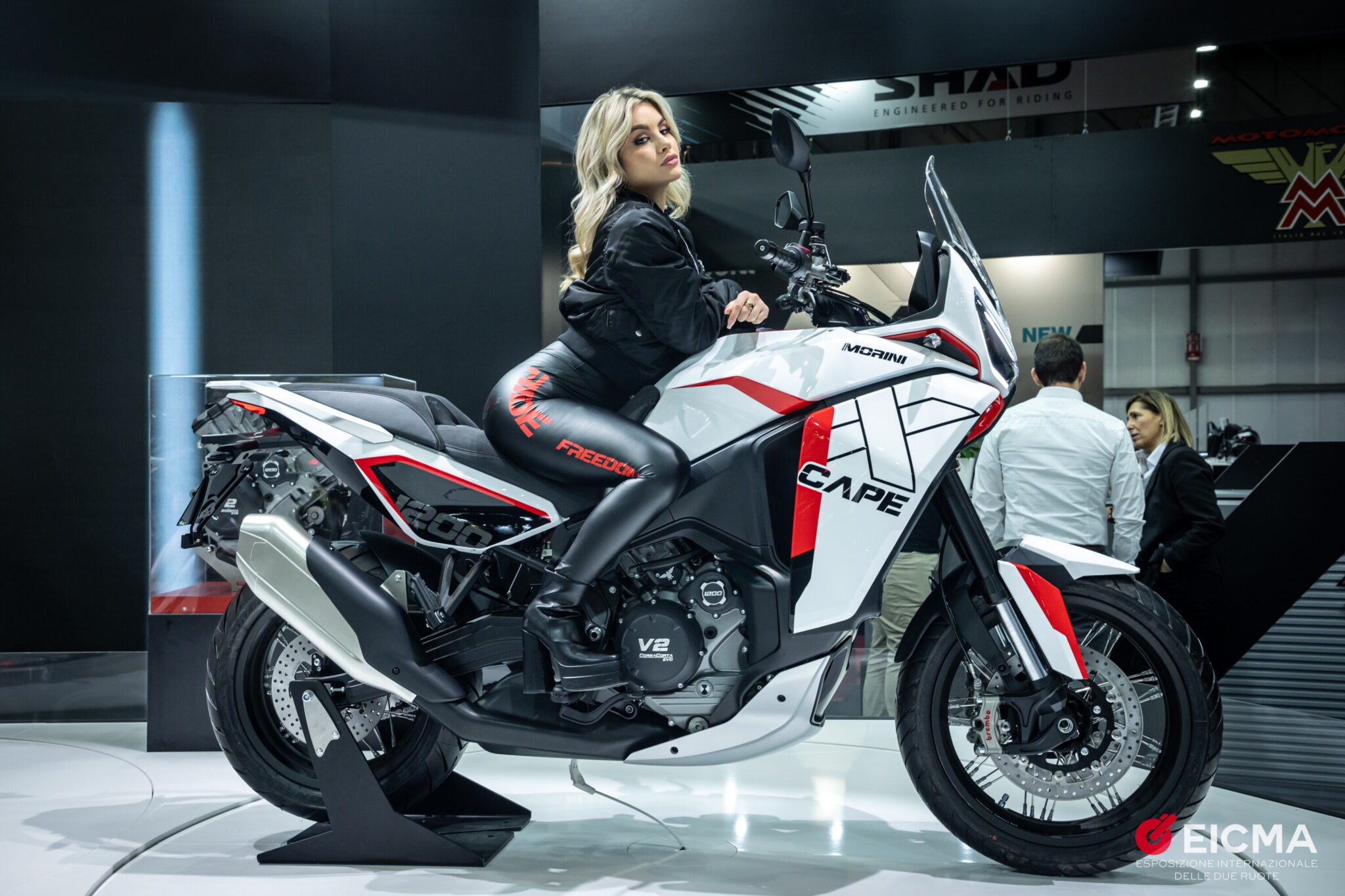 La Moto Morini X-CAPE 1200 obliga a dar explicaciones | Motodinamia