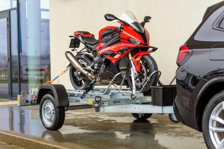 Remolque para moto: tipos, precios, cómo usarlo y elegir bien | Motodinamia