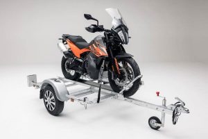 Remolque para moto: tipos, precios, cómo usarlo y elegir bien | Motodinamia